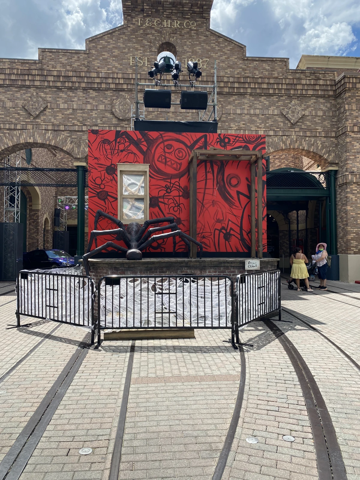 Crypt TV | Halloween Horror Nights Wiki | Fandom