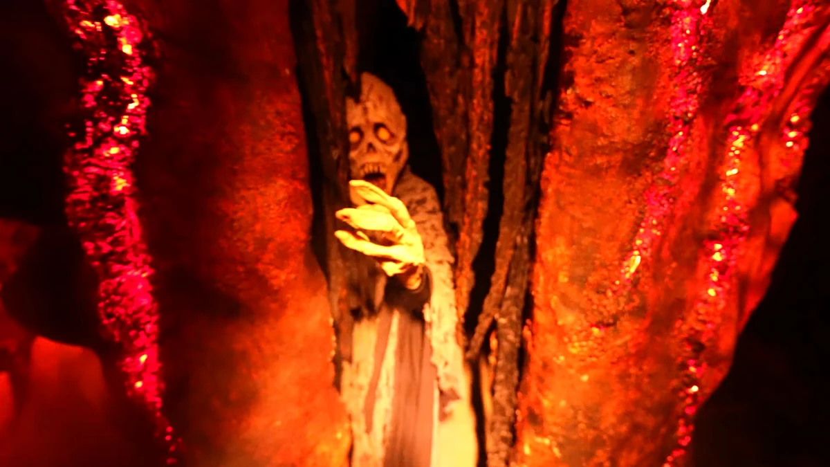 Hell (The Darkest Deal) | Halloween Horror Nights Wiki | Fandom