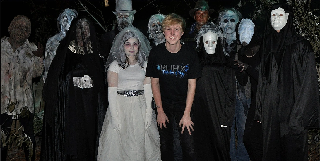 Winter's Night: The Haunting of Hawthorn Cemetery | Halloween Horror ...