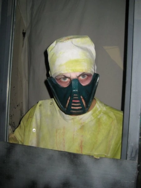 Deranged Orderlies | Halloween Horror Nights Wiki | Fandom