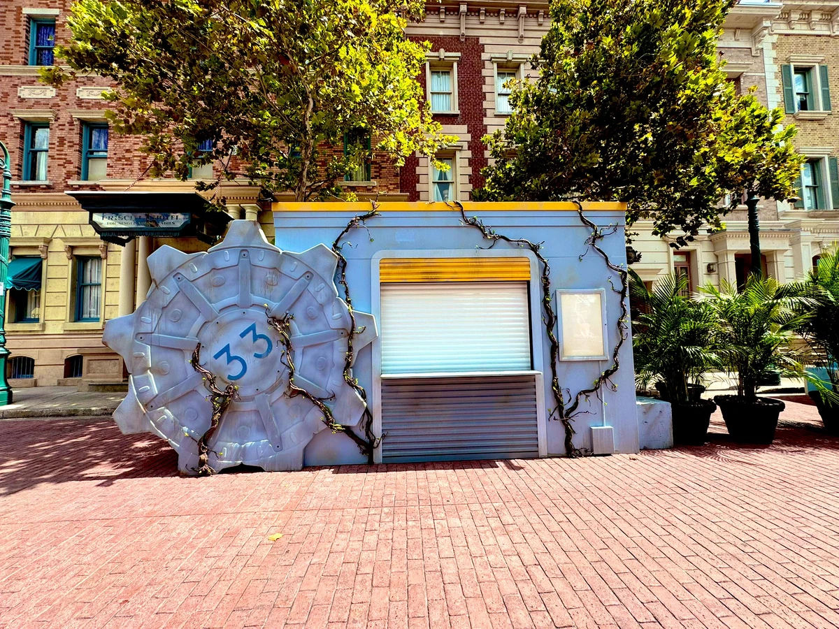 Vault 33 Food Booth | Halloween Horror Nights Wiki | Fandom