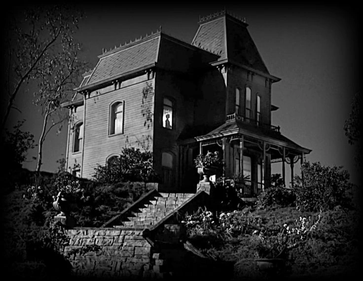 Bates House | Halloween Horror Nights Wiki | Fandom