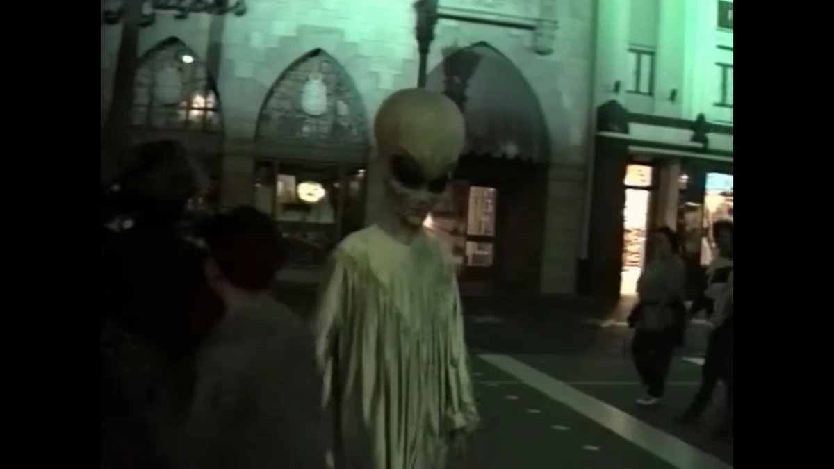 Aliens | Halloween Horror Nights Wiki | Fandom