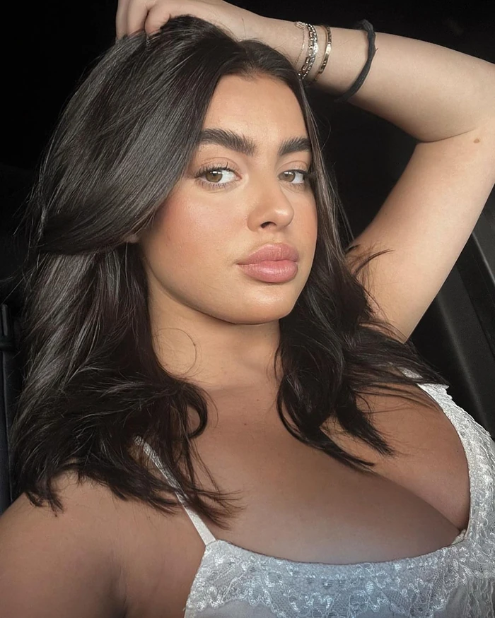 Kalani Hilliker | Hannah Colin Wiki | Fandom