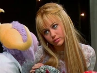 Hannah In The Streets With Diamonds | Hannah Montana Wiki | Fandom