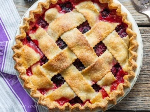 Winnie’s Fresh Blackberry Pie (Blackbeard Pie) | Hannah Swensen Mystery ...