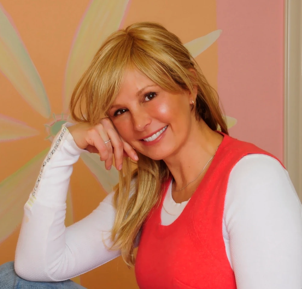 Julie Clark | Happy Baby Einstein Wiki | Fandom