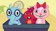 Giggles' Relationships | Happy Tree Friends Wiki | Fandom