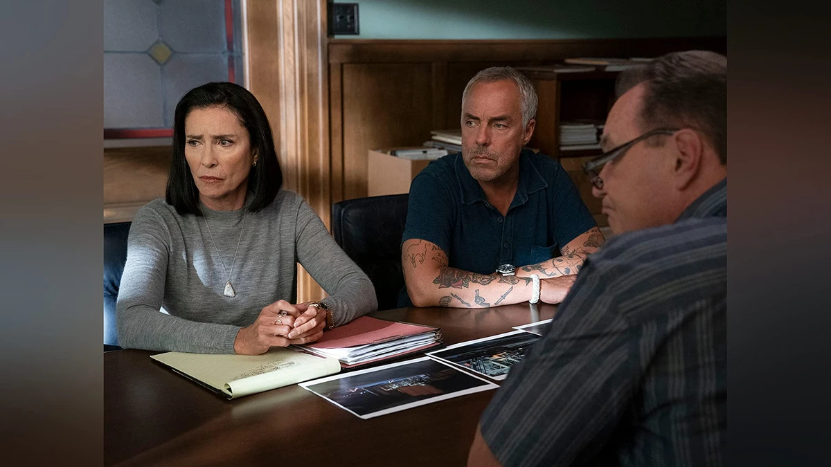 Horseshoes and Hand Grenades | Harry Bosch Wiki | Fandom
