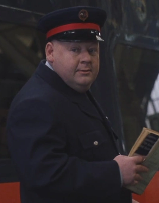 King's Cross Station guard | Harry Potter Wiki | Fandom