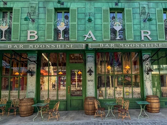 Bar Moonshine | Harry Potter Wiki | Fandom