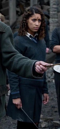 Unidentified Ravenclaw girl during the Battle of Hogwarts | Harry ...