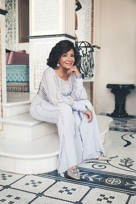 Shirley Bassey | Harry Potter Wiki | Fandom