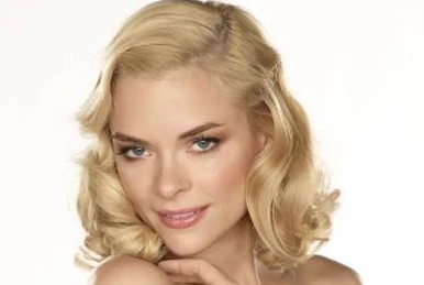 Mckayla Maroney Hart Van Dixie Best Of: McKayla Maroney – C&V