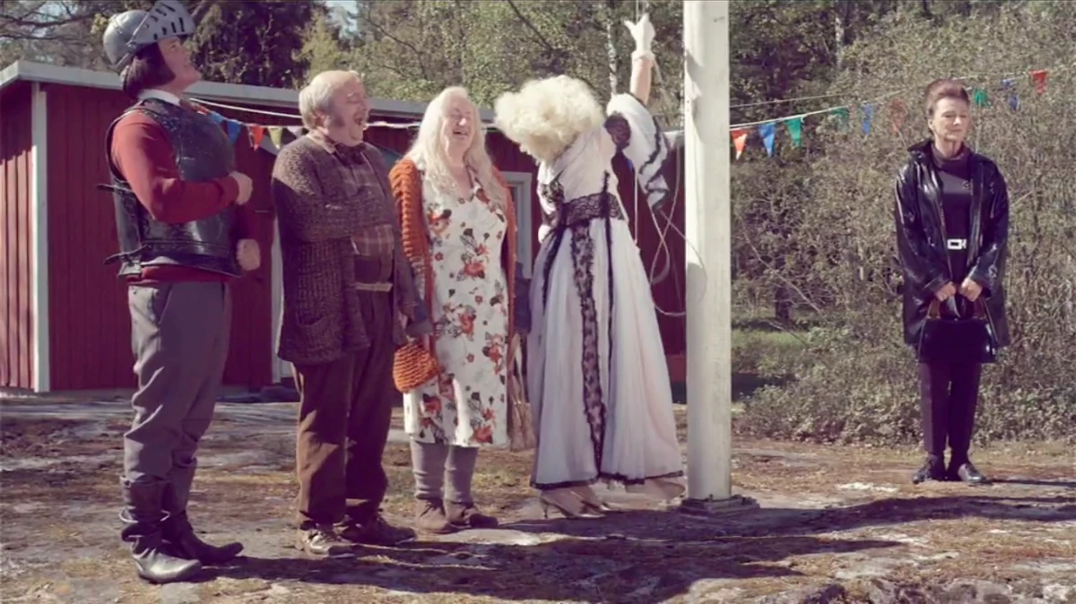 Fira nationaldag | Häxan Surtant Wikia | Fandom