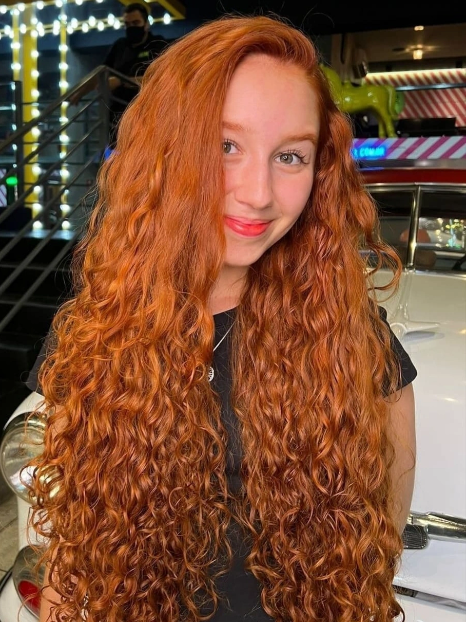 Marcella Almeida | Wiki Hellaverso | Fandom