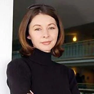 Category:Kellie Waymire | Headhunter's Holosuite Wiki | Fandom