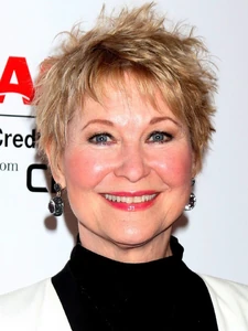Dee Wallace | Headhunter's Horror House Wiki | Fandom