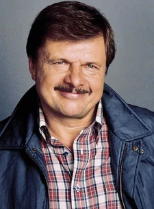 John Karlen | Headhunter's Horror House Wiki | Fandom