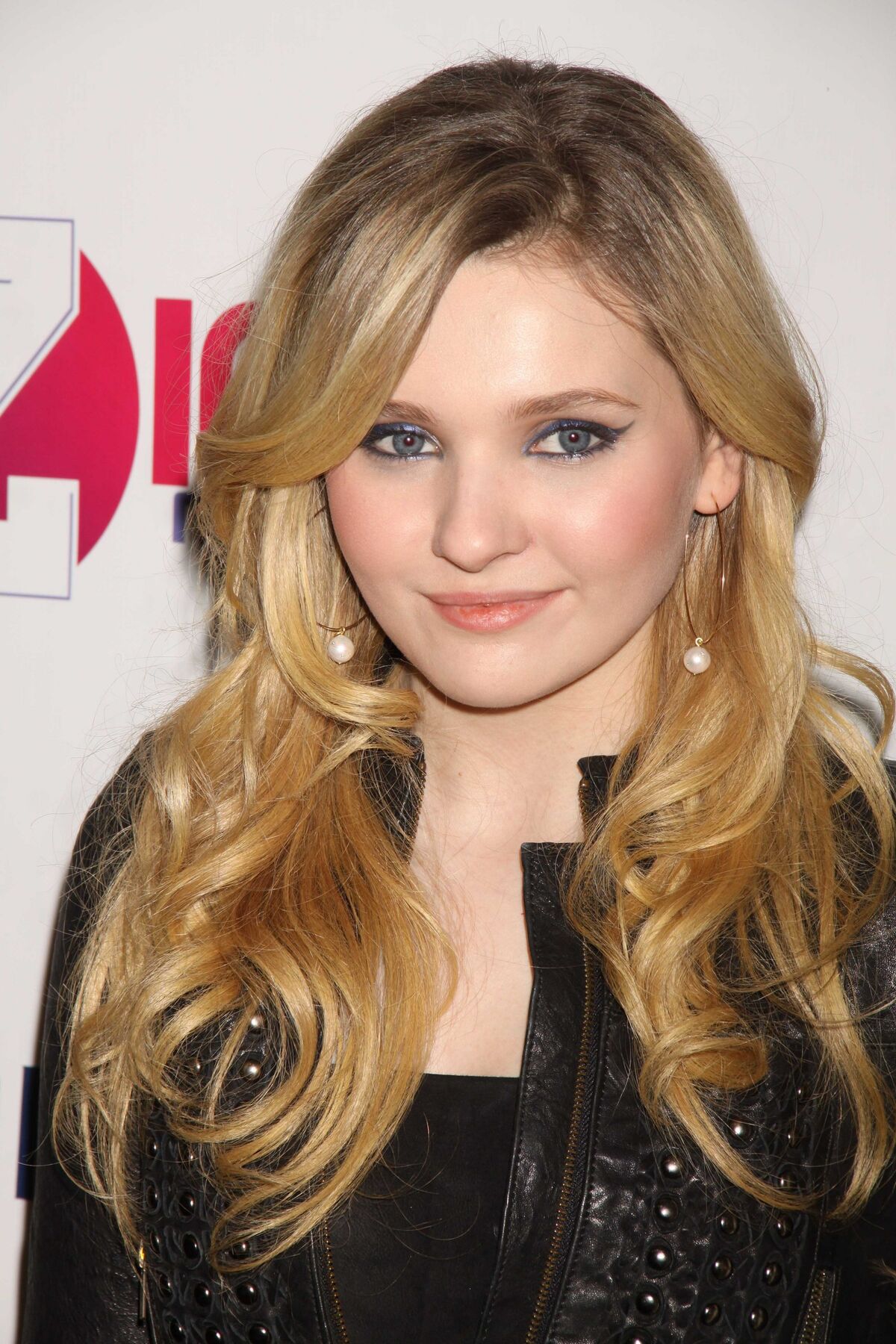 Abigail Breslin | Headhunter's Horror House Wiki | Fandom Abigail Breslin | Headhunter's Horror House Wiki | Fandom