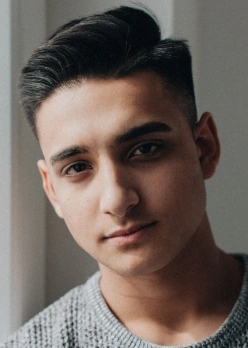 Nicolas Rathod | Heartstopper Wiki | Fandom