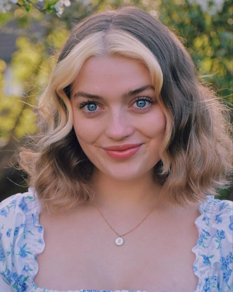 Rhea Norwood | Heartstopper Wiki | Fandom