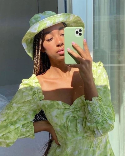 Lauren Martin | Hermione Anders Wiki | Fandom