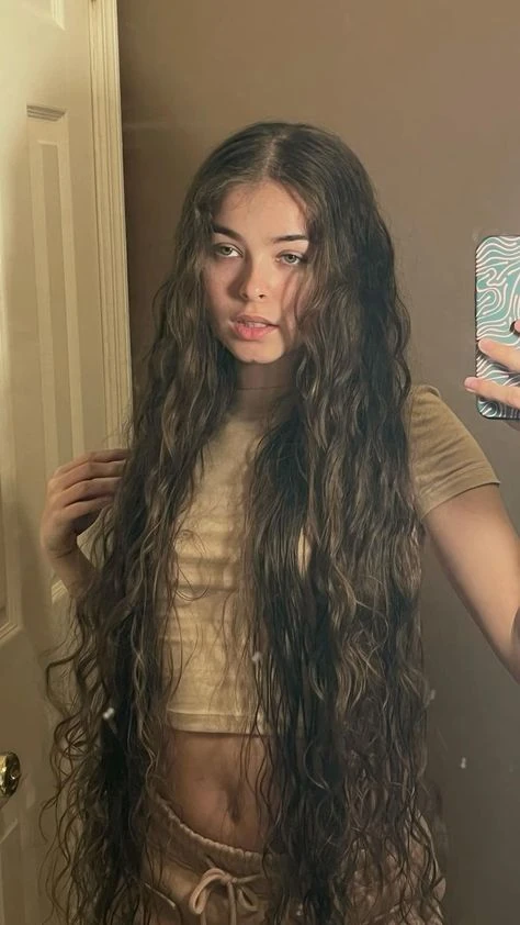 Farah Dain-Brooks | Hermione Anders Wiki | Fandom