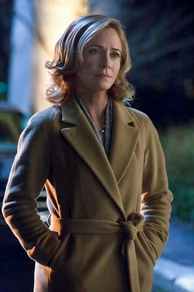 Moira Queen | Heroes and Aliens Wiki | Fandom