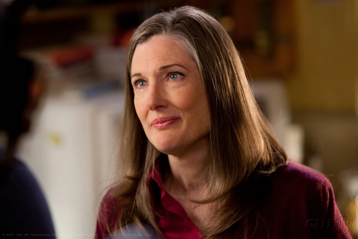 Martha Kent Smallville Heroes And Villains Wiki Fandom