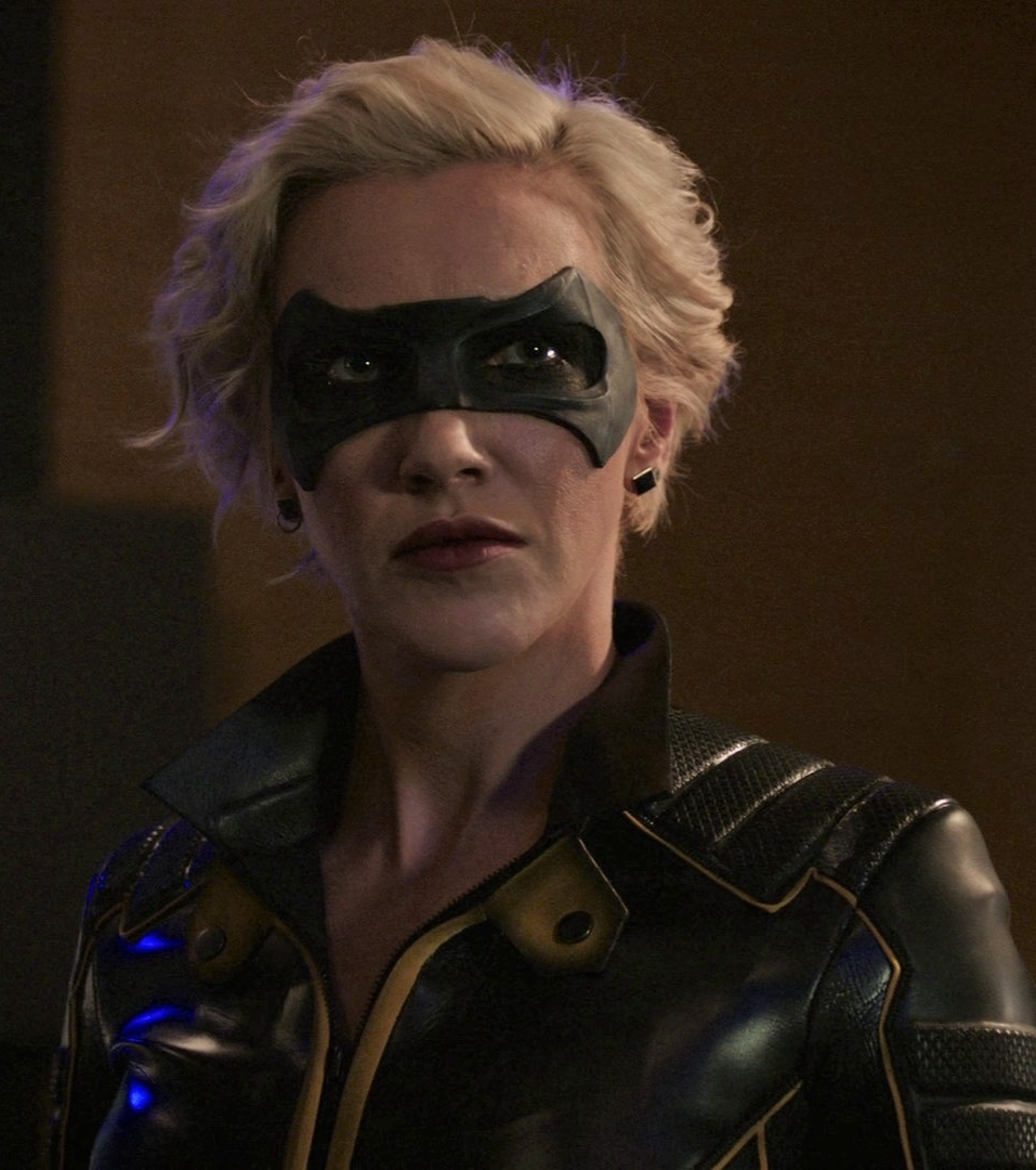 Laurel Lance (Arrowverse: Earth-2) | Heroes and Villains Wiki | Fandom