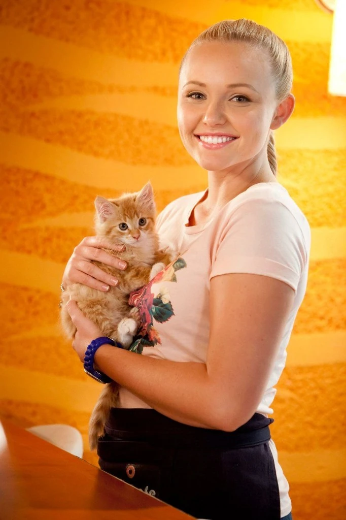 Carly Morgan | Heroes and Villains Wiki | Fandom