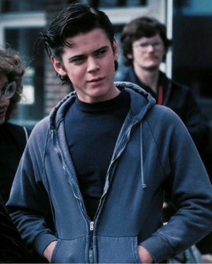 Ponyboy Curtis | Heroes and Villains Wiki | Fandom