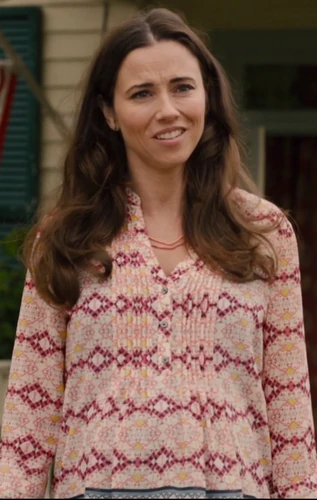 Laura Barton | Heroes and Villains Wiki | Fandom