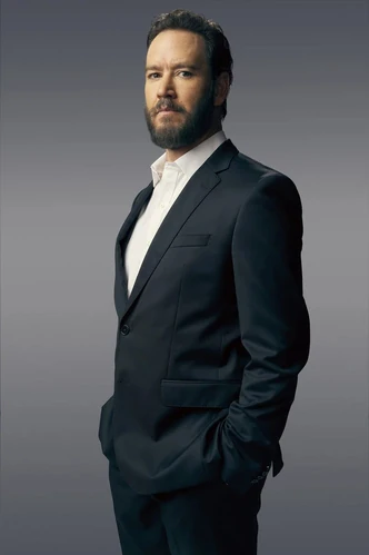 Hugh "Sir" Evans | Heroes and Villains Wiki | Fandom