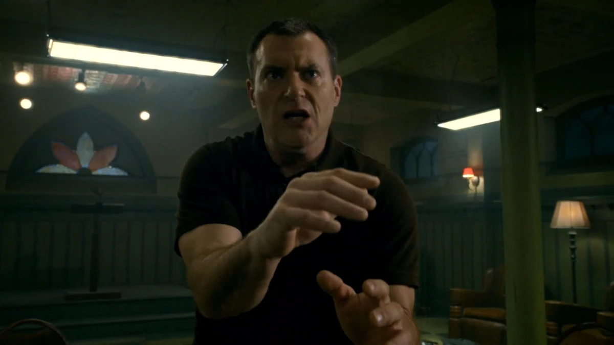 Coach Lewis | Heroes Wiki | Fandom