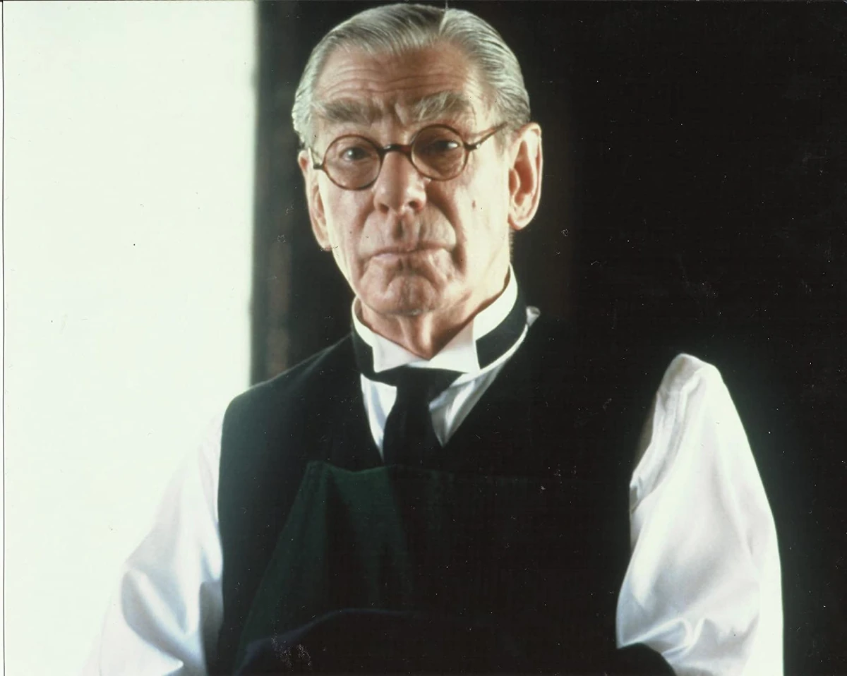 Alfred Pennyworth (Fanscription) | Hero Fanon Wiki | Fandom