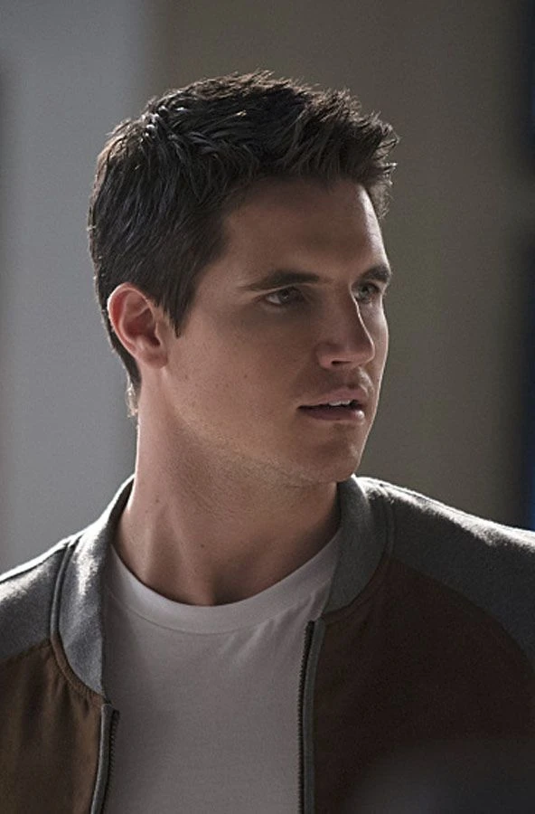 Ronnie Raymond (Arrowverse) | Wiki Héros | Fandom