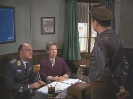 Kommandant Gertrude | Hogan's Heroes | Fandom