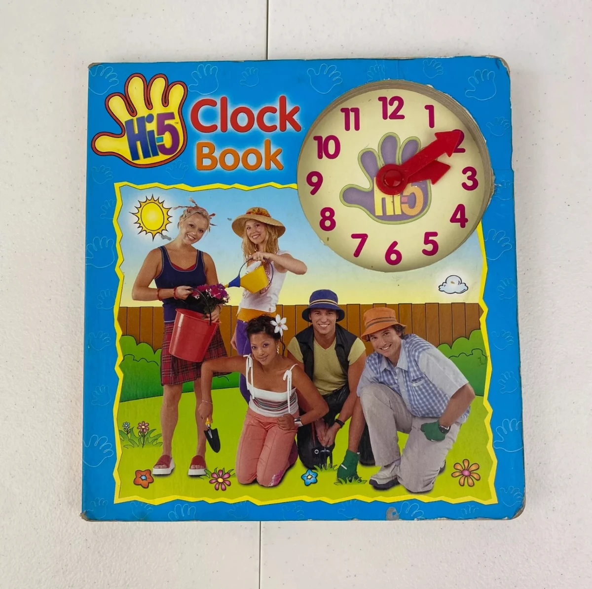 Hi-5 Clock Book | Hi-5 TV Wiki | Fandom
