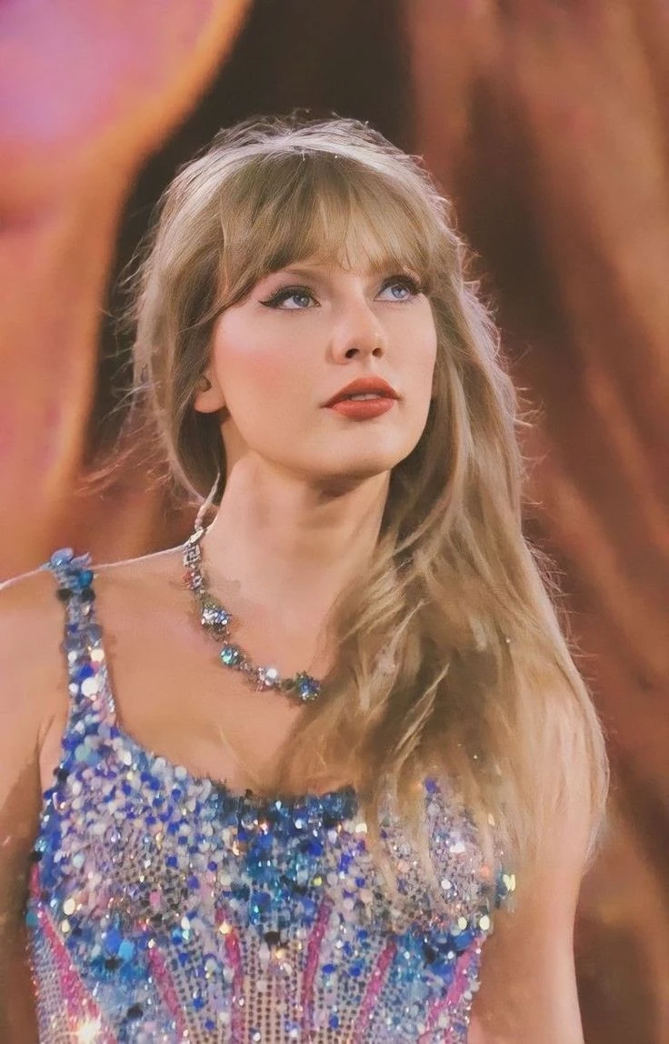 Taylor Swift | História da Kika Ferry Wiki | Fandom