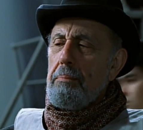 Isidor Straus (Titanic (1997)) | Historical films Wiki | Fandom