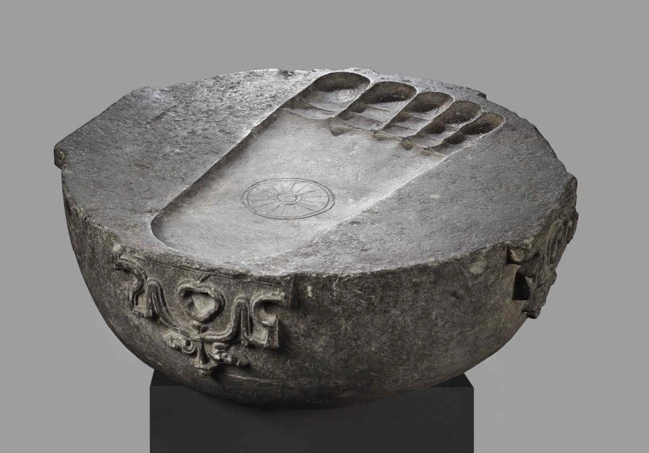 Buddhapada / Sandstone Carving of the Feet of the Buddha | History 2701 ...