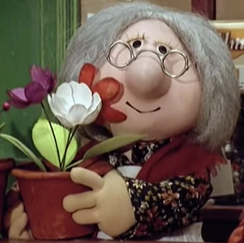 Mrs. Goggins | HIT Entertainment Wiki | Fandom