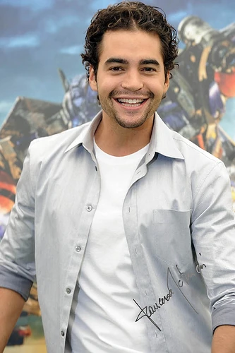 Ryan Stark | Хогвартс Элисон вики | Fandom