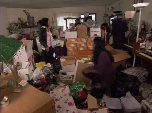 It's Out of Control | Hoarders Wiki | Fandom