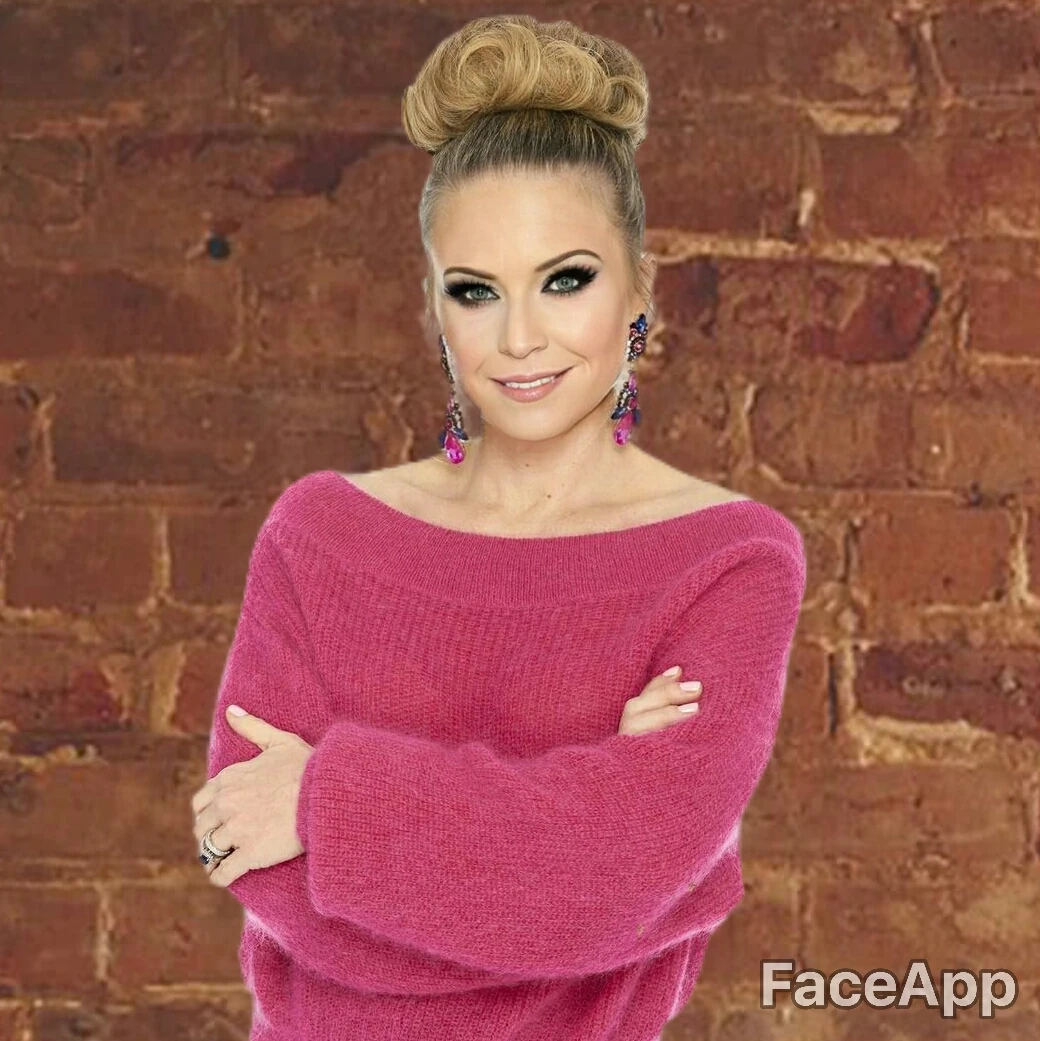 Lynda Roberts | N&F Wiki | Fandom