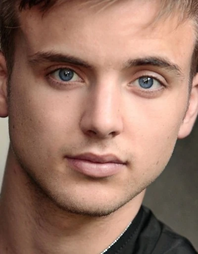 Harry Thompson | Hollyoaks Wiki | Fandom