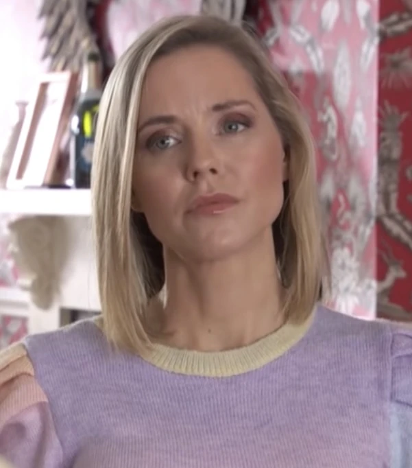 Category:Nightingale family | Hollyoaks Wiki | Fandom