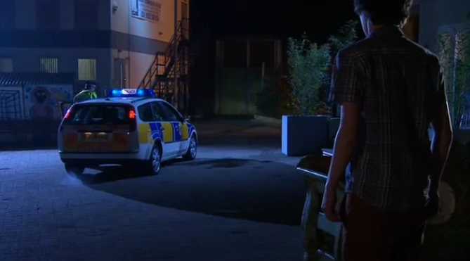 Episode 3329 (26th April 2012) | Hollyoaks Wiki | Fandom